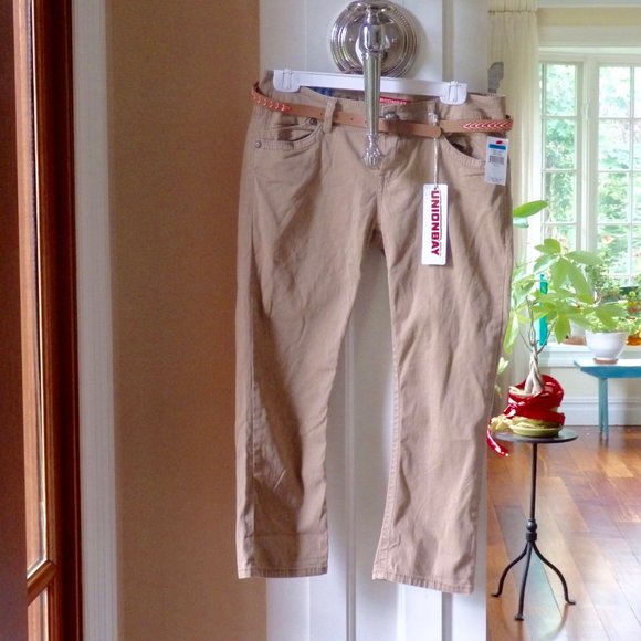 UNIONBAY | Pants & Jumpsuits | Nwt Union Bay Belted Slim Crop Capris ...